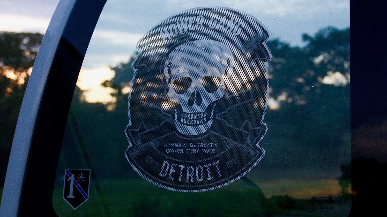 Detroit’s Mower Gang Keeps The Grass Short — Pop-Up City