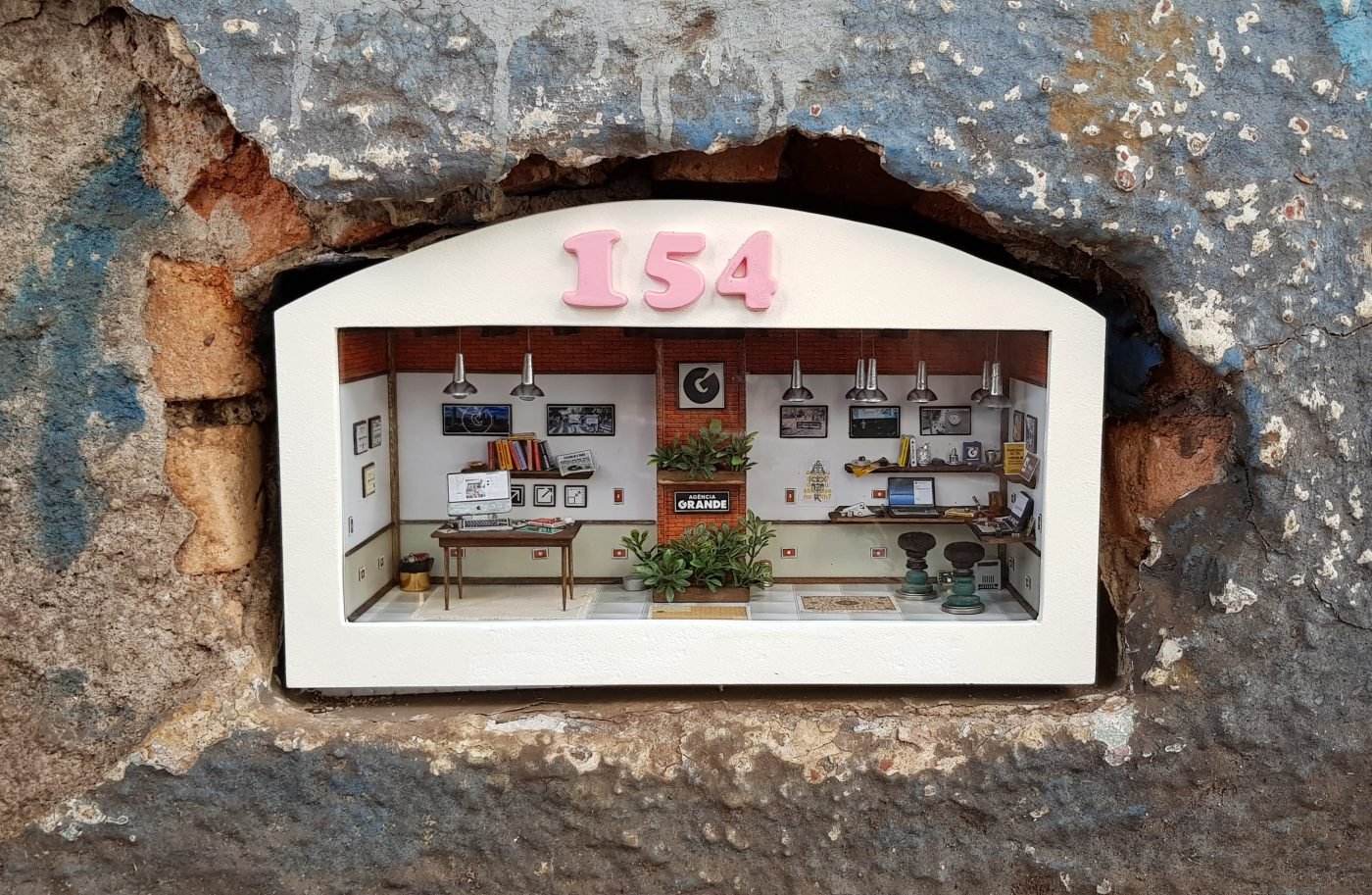 Hole In Wall Becomes World’s Smallest Office — Pop-Up City