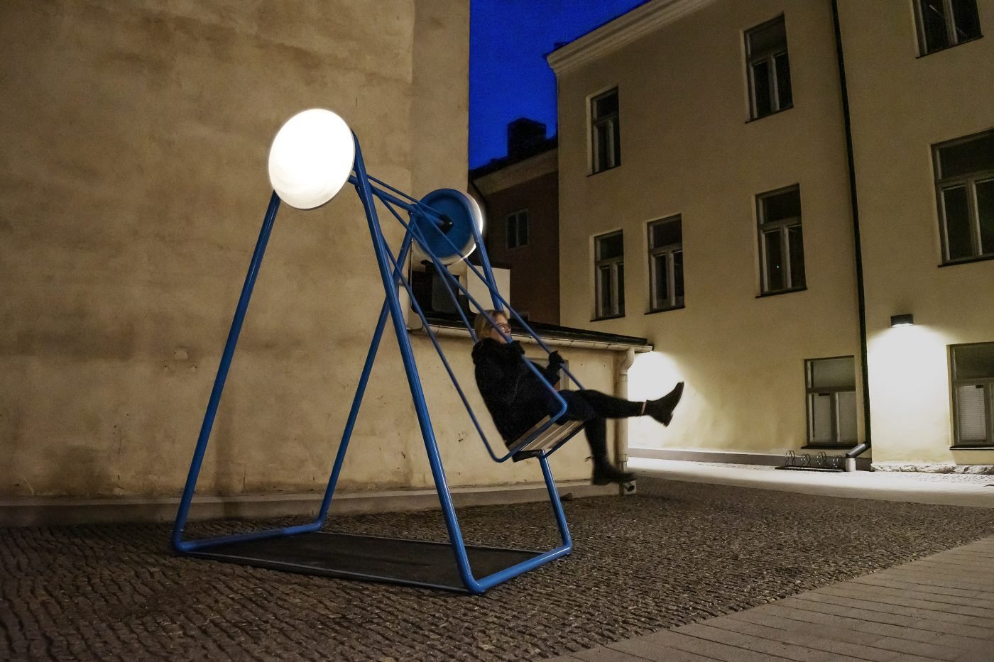 Light-Generating Swing Illuminates Helsinki’s Dark Winter Streets — Pop ...