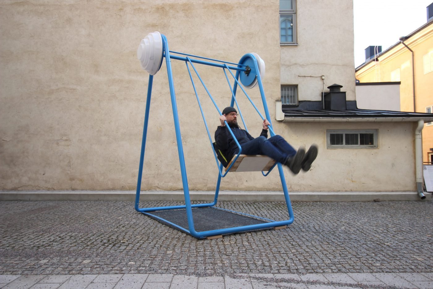 Light-Generating Swing Illuminates Helsinki’s Dark Winter Streets — Pop ...