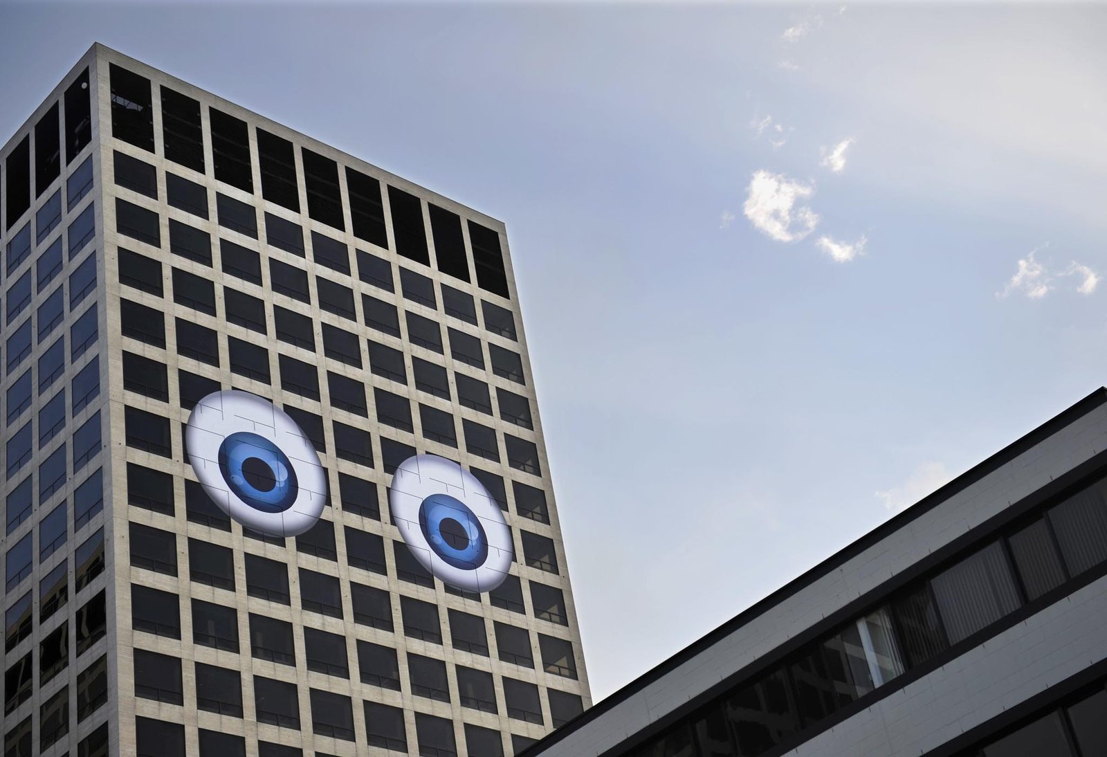 10,000 Eyes, an Iconic Campaign to Stop Shop Robberies in Rotterdam ...