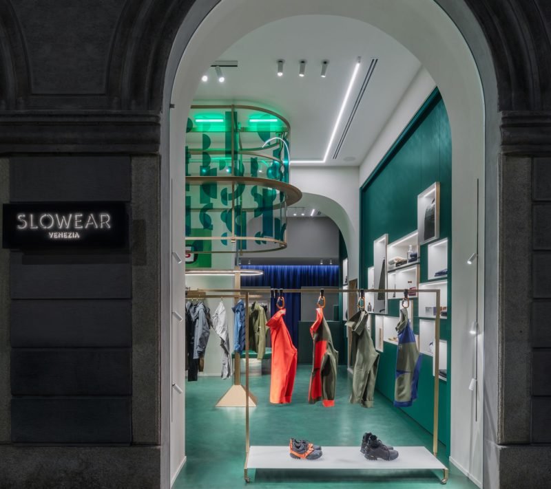 Fashion Store by Day, Cocktail Bar by Night — Pop-Up City
